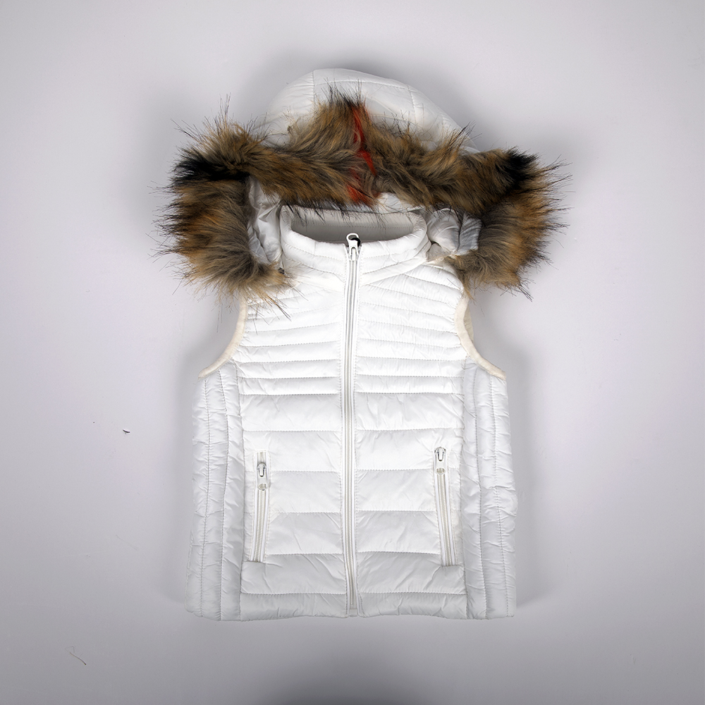 UTC . Girl Fur Hood Puffer Vest, White